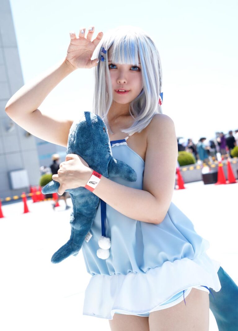 【C102】太ももの鱗は3Dシール！プール用浮上棒でウィッグ製作！「超電磁砲」「ラブライブ！」「ホロライブ」のアニメ・VTuber自作のコミケコスプレ